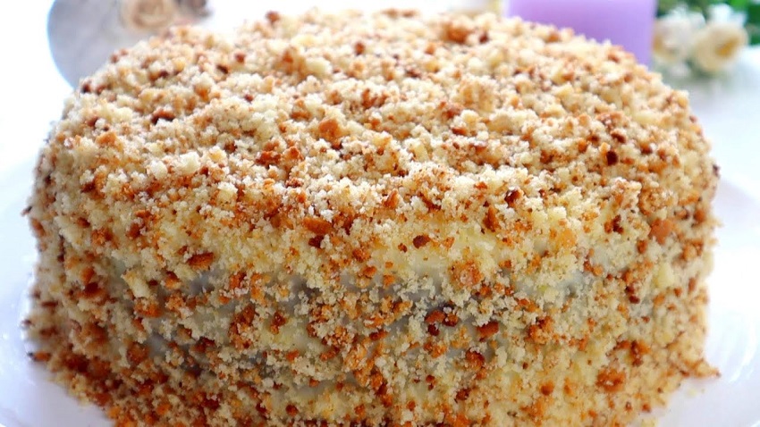 БЕЗ ТОЧЕНЕ НА БЛАТА: Разтапяща МЕДЕНА ТОРТА с примамлив свеж крем ...